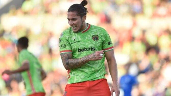 Carlos Salcedo, el protagonista de la noche en León